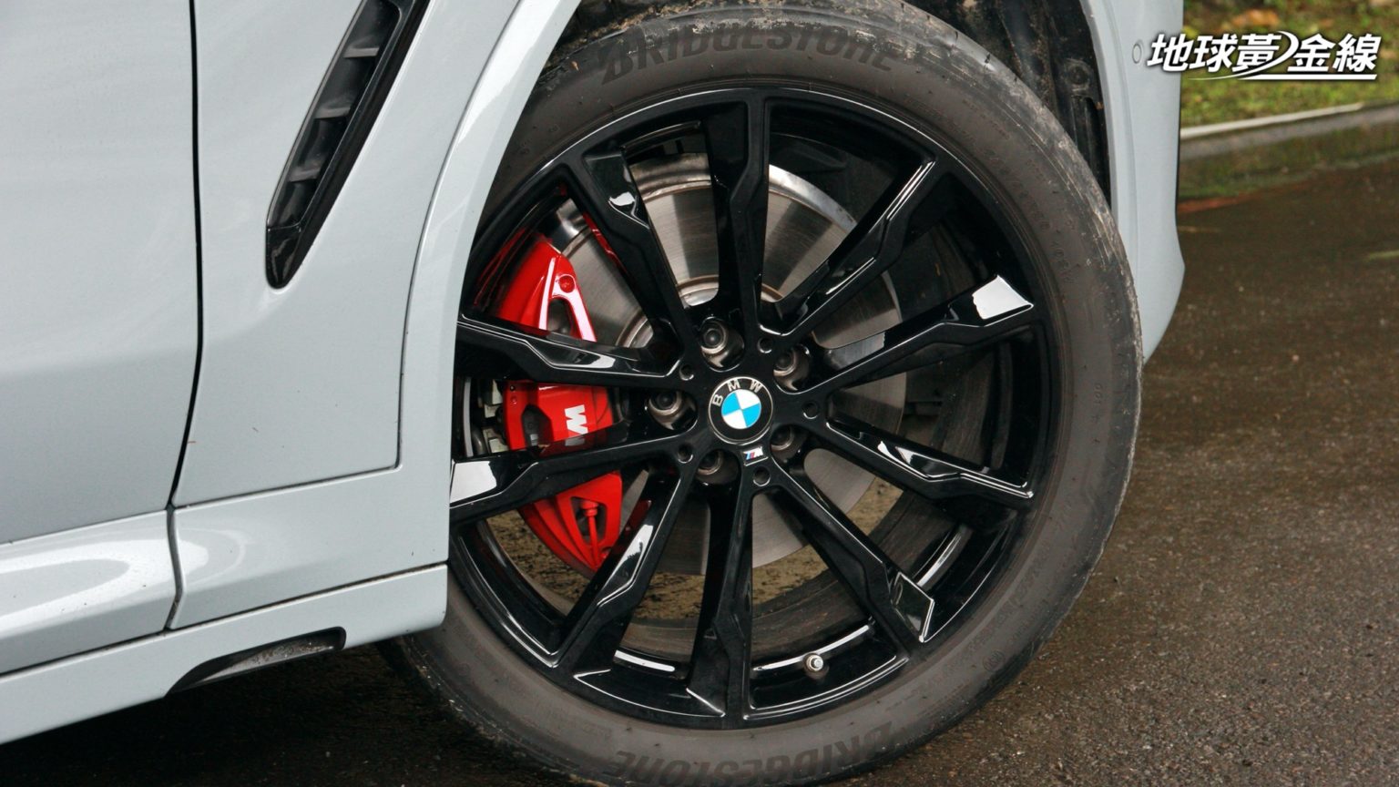 試駕／BMW X4 M40i 美型跑旅發起狠來絕對嗨！ | 地球黃金線