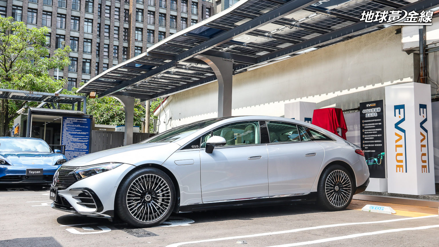 Evalue全球最速480kW充電樁啟用營運 Peugeot e-2008同場驚喜現身！ | 地球黃金線