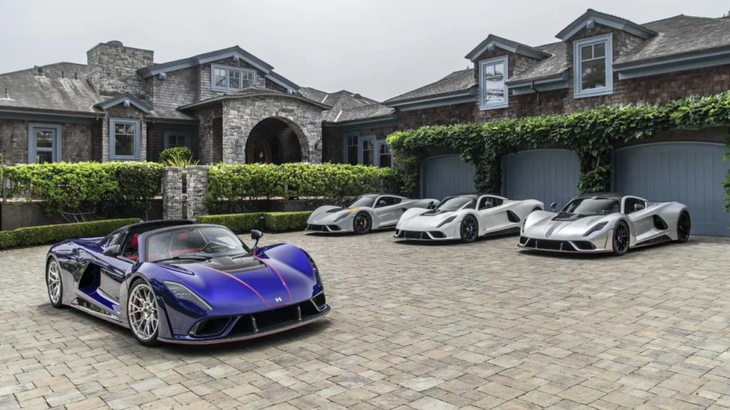 Hennessey Venom F5 Roadster拚最速量產敞篷 不讓Bugatti專美於前 | 地球黃金線