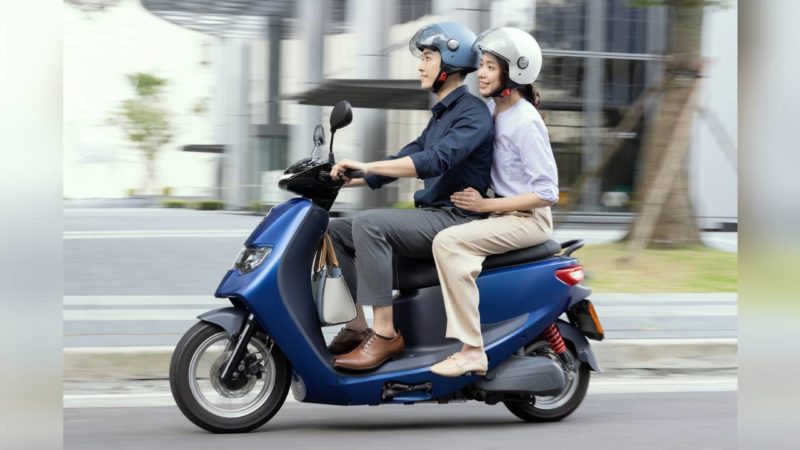 中華eMoving快充白牌機車勁炫125上市 售價77,900元起再推99元最低資費 | 地球黃金線