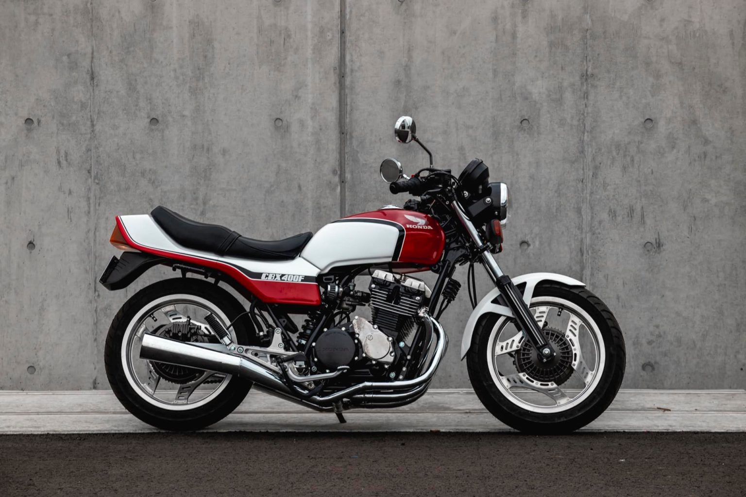 不用大型重機駕照也能騎！ 這台CBX400F竟然只有50c.c. | 地球黃金線