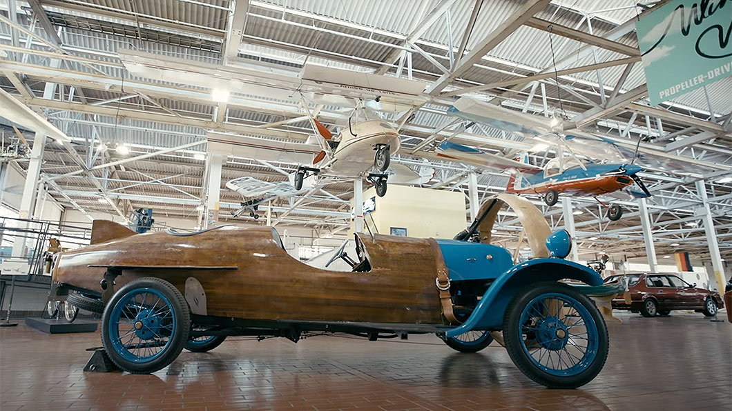 這才是真正地面飛行器！ 1932年Helicron超稀有螺旋槳汽車 | 地球黃金線