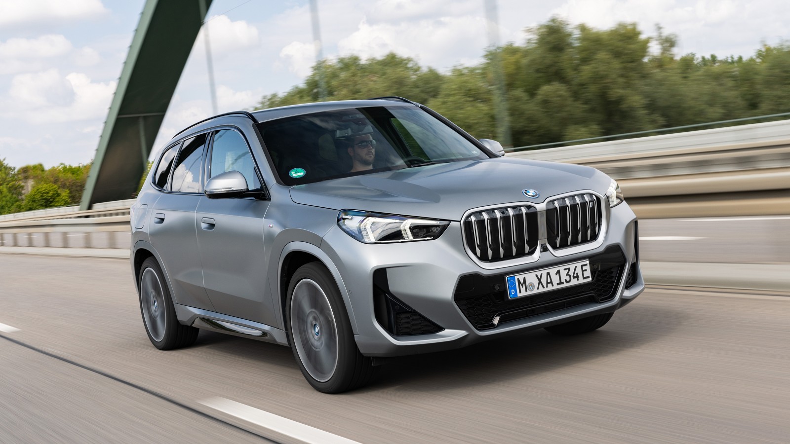 大改款X1與iX1敲定2月23日在臺上市 傳iX1接單數佔全車系近7成！ | 地球黃金線