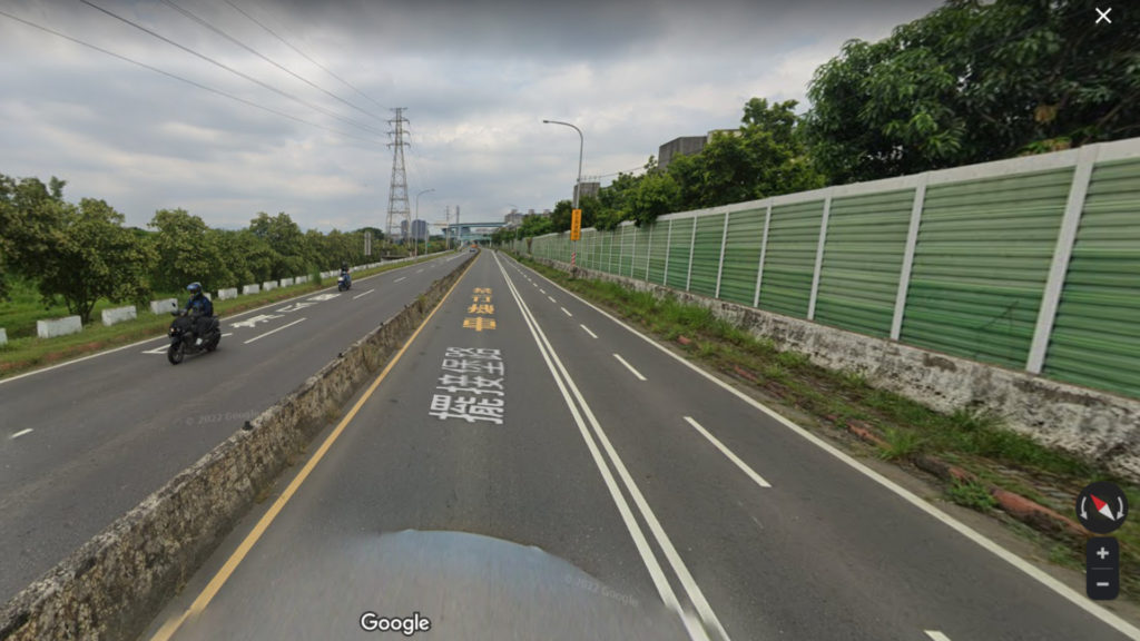 網嫌重機亂停車還愛插隊？ 網友：某些四輪駕駛也一樣不必戰車種 | 地球黃金線