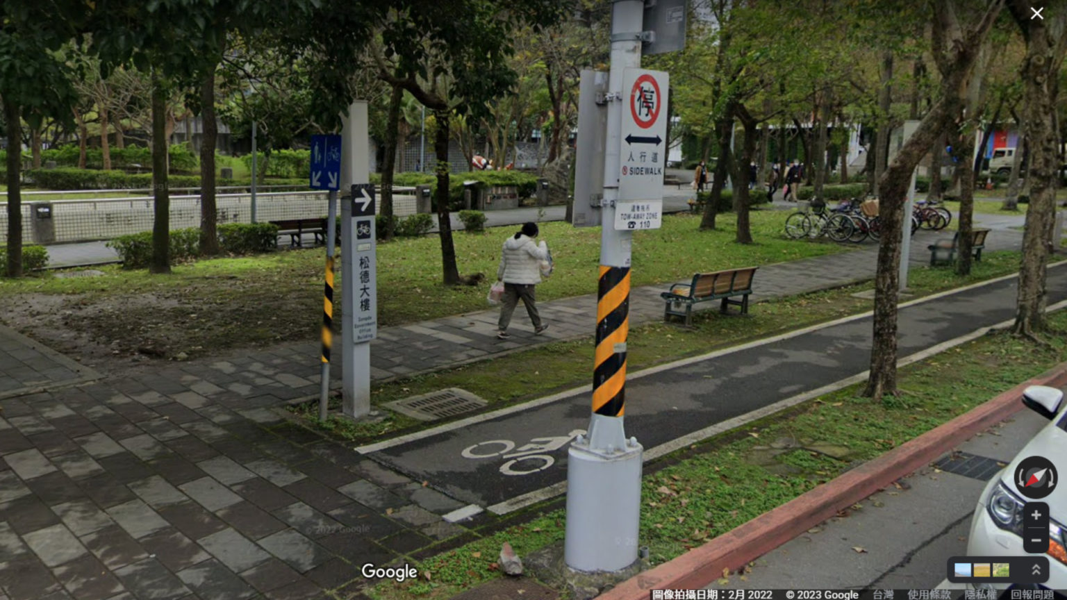 新竹縣「騎車不靠邊變廢鐵」廣告惹議 網紅Cheap：檢討弱勢用路人？ | 地球黃金線