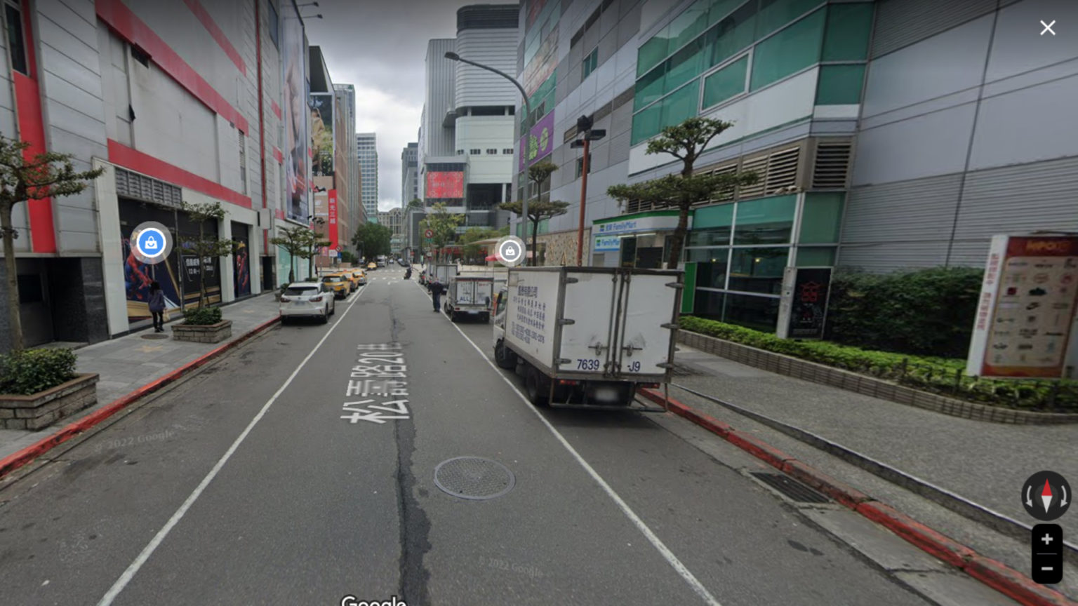 道路條件差民眾只好選擇不影響他人處違停？ 網轟：只有你以為不影響！ | 地球黃金線