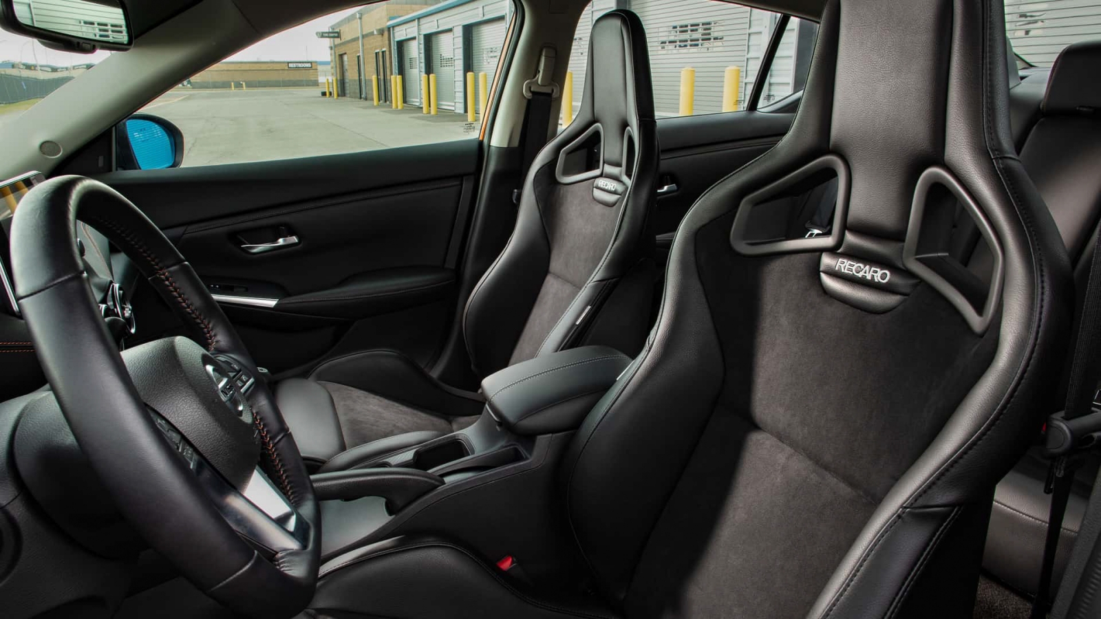 Nissan X-Trail化身硬派越野車！ Sentra 2.0渦輪手排同步現身SEMA展 | 地球黃金線