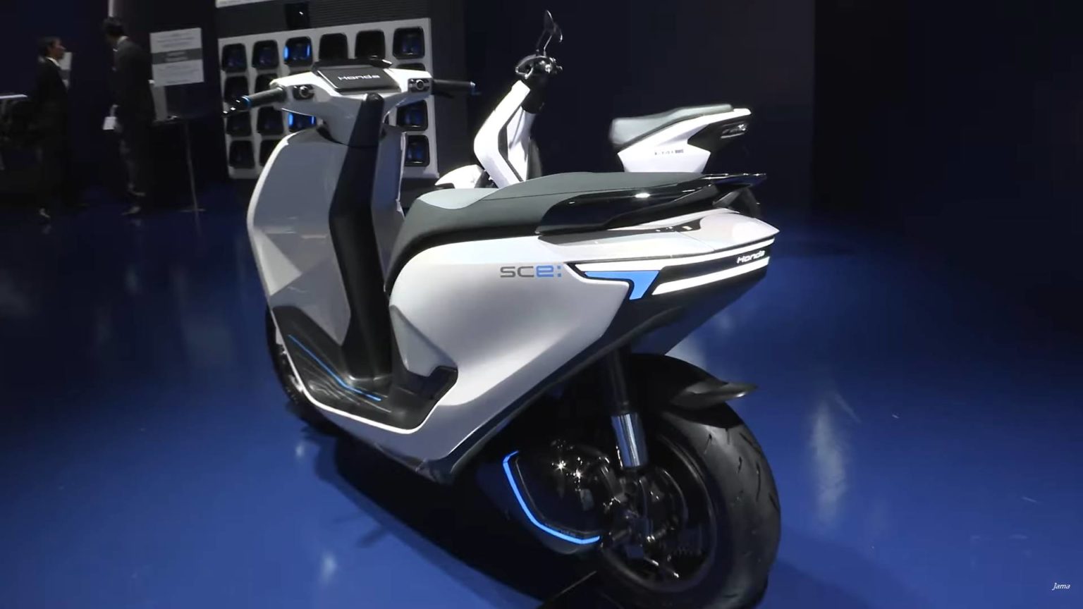 Honda SC e:第2款換電式電動機車 125動力級距續航力上看100公里 | 地球黃金線