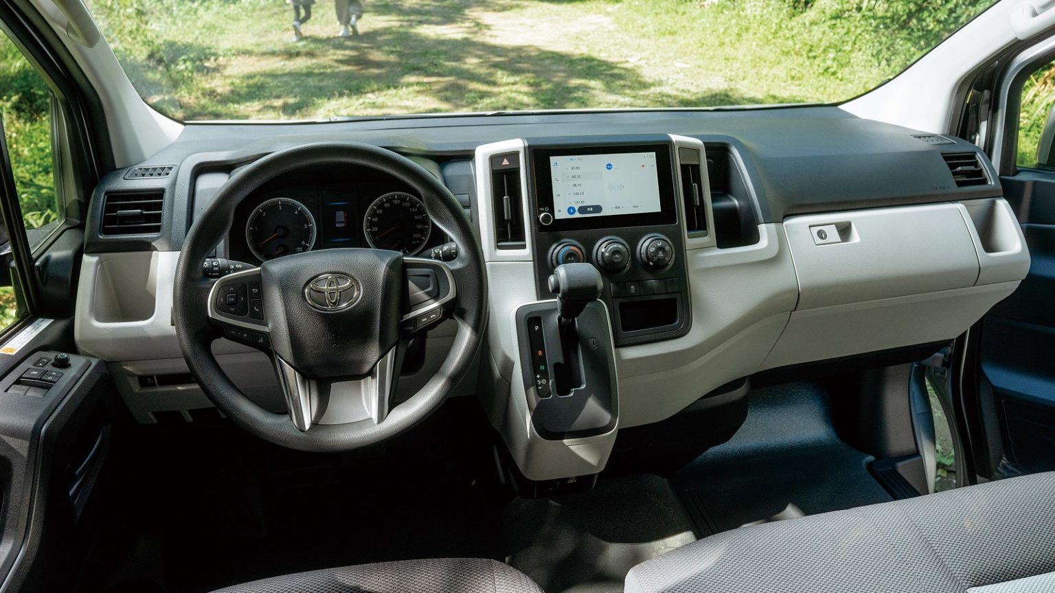 Hiace露營車148.9萬起開賣，Toyota合法露營車上路驗車免煩惱！ | 地球黃金線