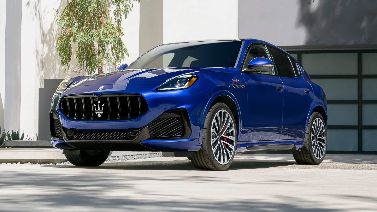 24年式Maserati Grecale售價小漲10萬，補齊ADAS強化產品競爭力 | 地球黃金線