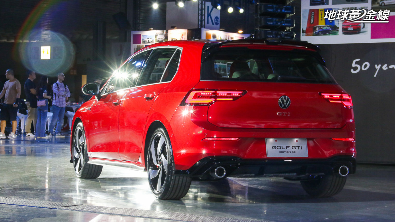 50週年版Golf GTI與Golf R同步現身，最高降價30萬元慶Golf週年！ | 地球黃金線