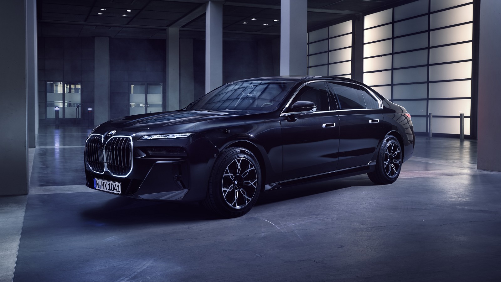 防彈BMW 760i總統新座車已入台！能源署曝平均油耗520望現身？ | 地球黃金線