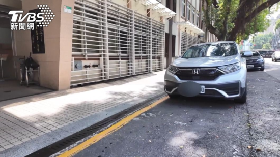 黃線停車罰多少？黃線停車時間規定與檢舉方法 | 地球黃金線