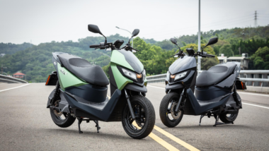 購買中華eMoving電動機車「終身免月租」5.11萬起！PBGN車款享最低199方案 | 地球黃金線