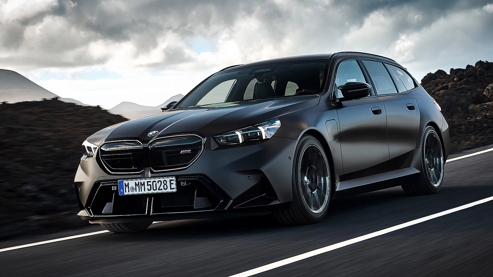 M5 Touring全球首演！零百加速3.6秒高性能旅行車預約明年來台 | 地球黃金線