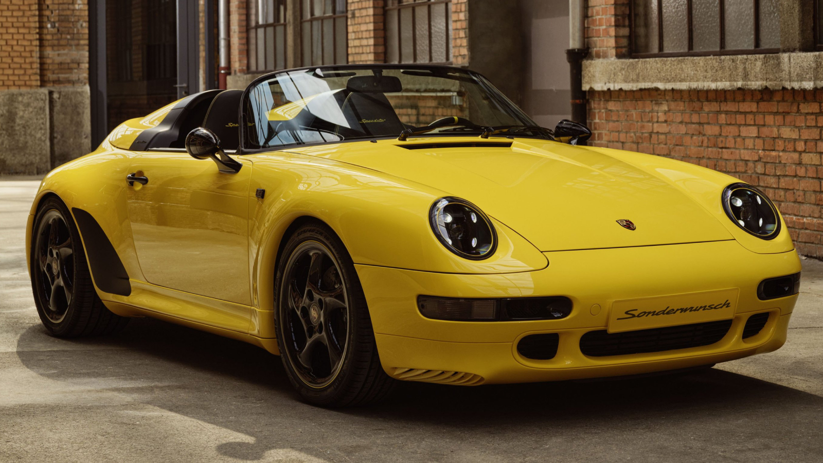 保時捷亮相首款993 Speedster，擁迷人駝峰推出即絕響全球唯一！ | 地球黃金線