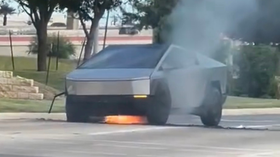 美國德州傳Cybertruck火燒車意外，特斯拉電動皮卡自撞消防栓起火 | 地球黃金線