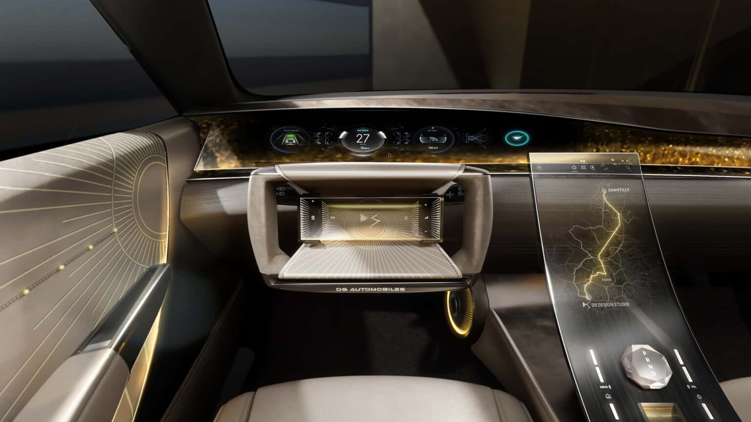 DS SM Tribute概念車亮相，重現雪鐵龍SM經典設計 | 地球黃金線