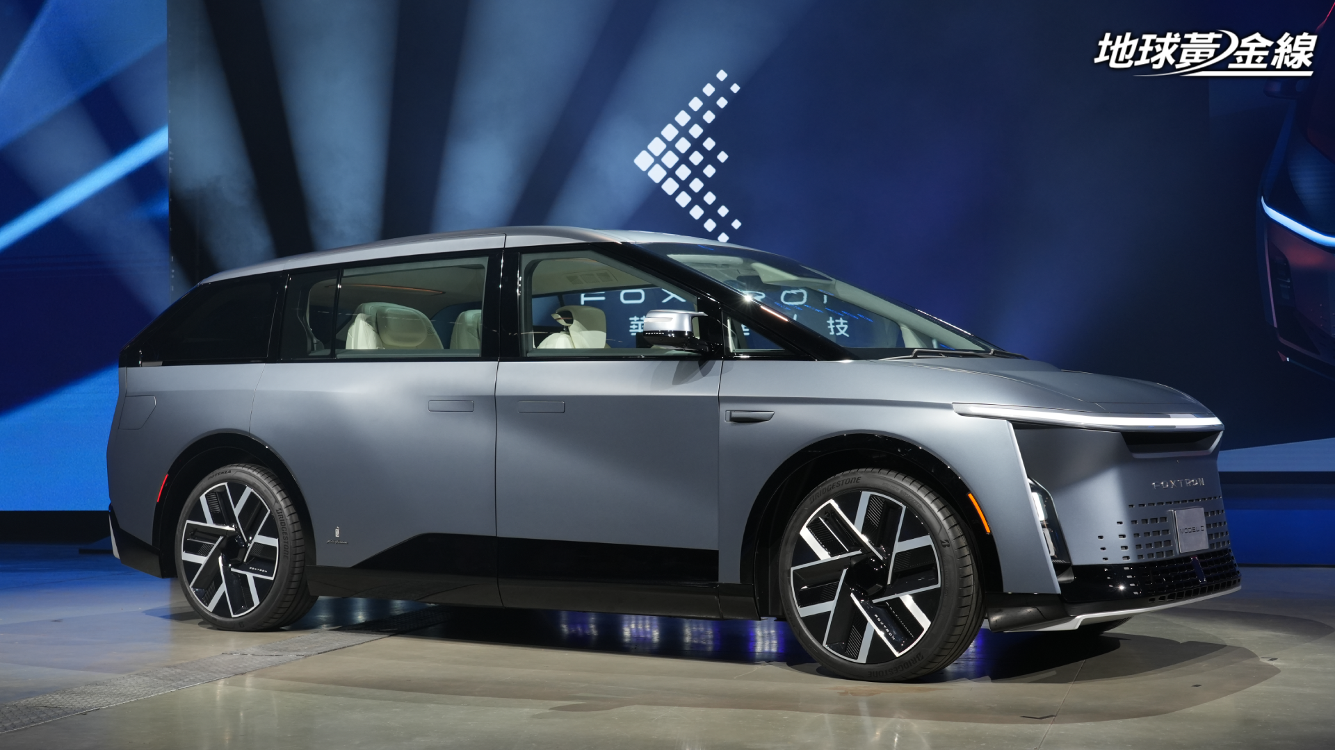 鴻海Model D瞄準豪華MPV級距！輸出598匹馬力與上看800公里續航力 | 地球黃金線