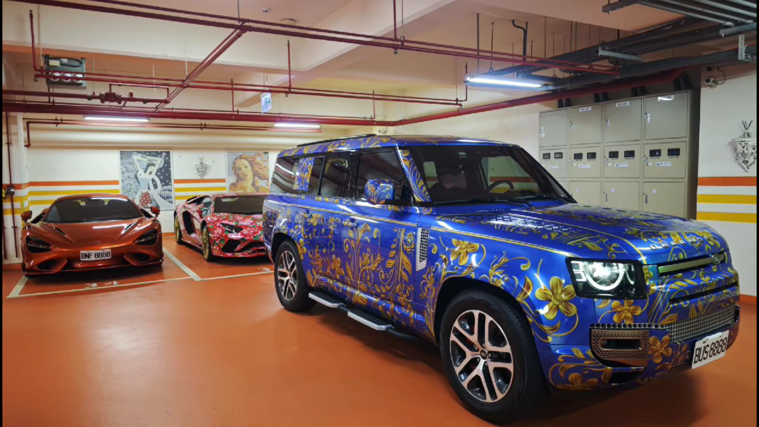 吊車大王砸25萬替Defender包膜遭老婆虧「像靈車」！預告Jimny五門版將成新歡 | 地球黃金線