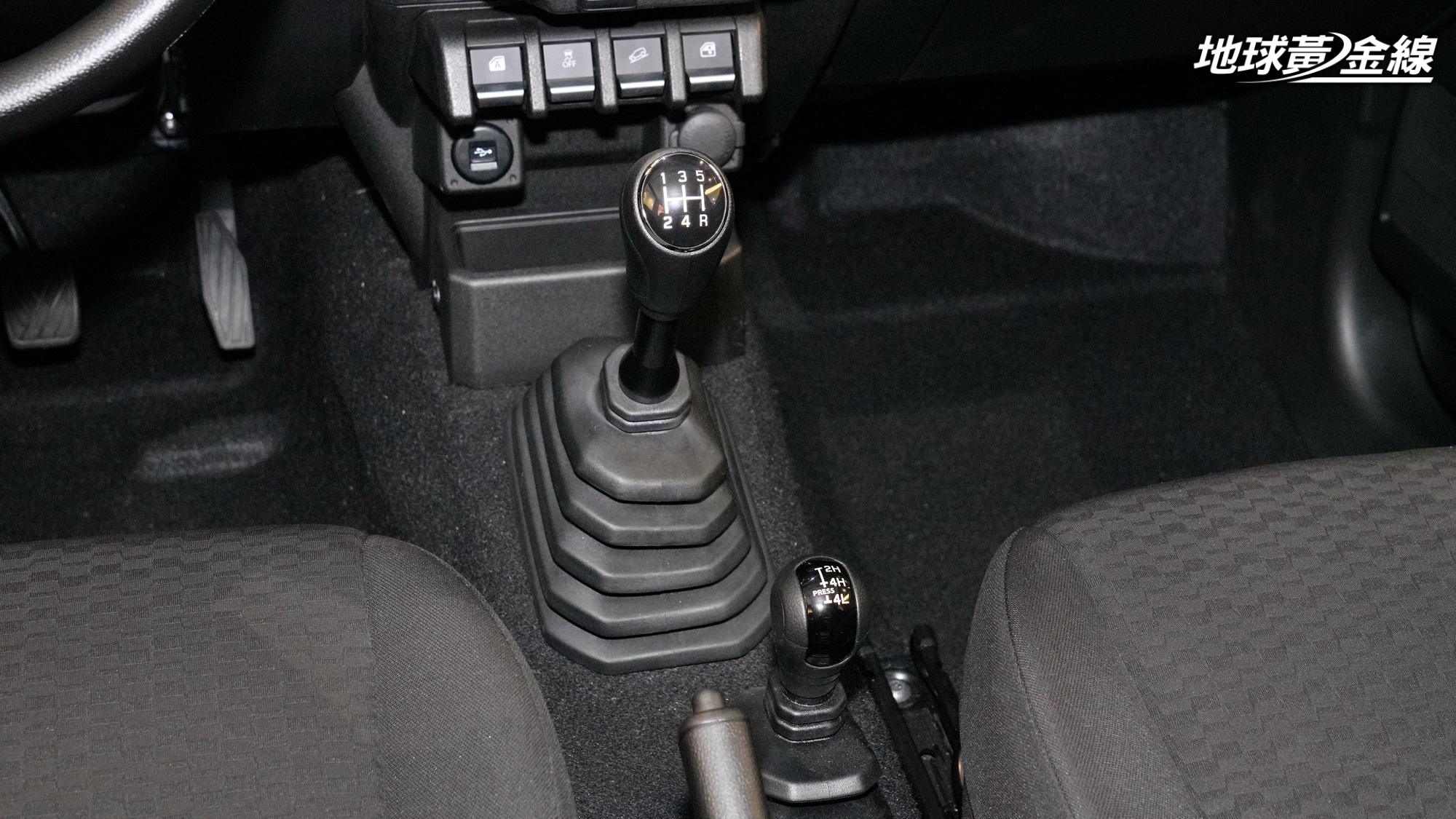 「手排版」五門Jimny現身！售價129.8萬已有2部抵台 | 地球黃金線