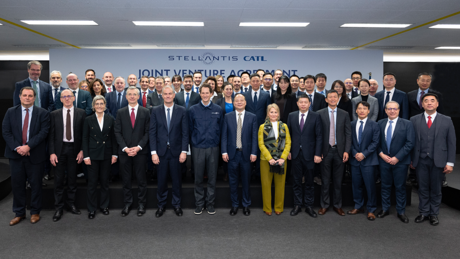 Stellantis與寧德時代撒幣41億歐元，雙方合作原因曝光 | 地球黃金線