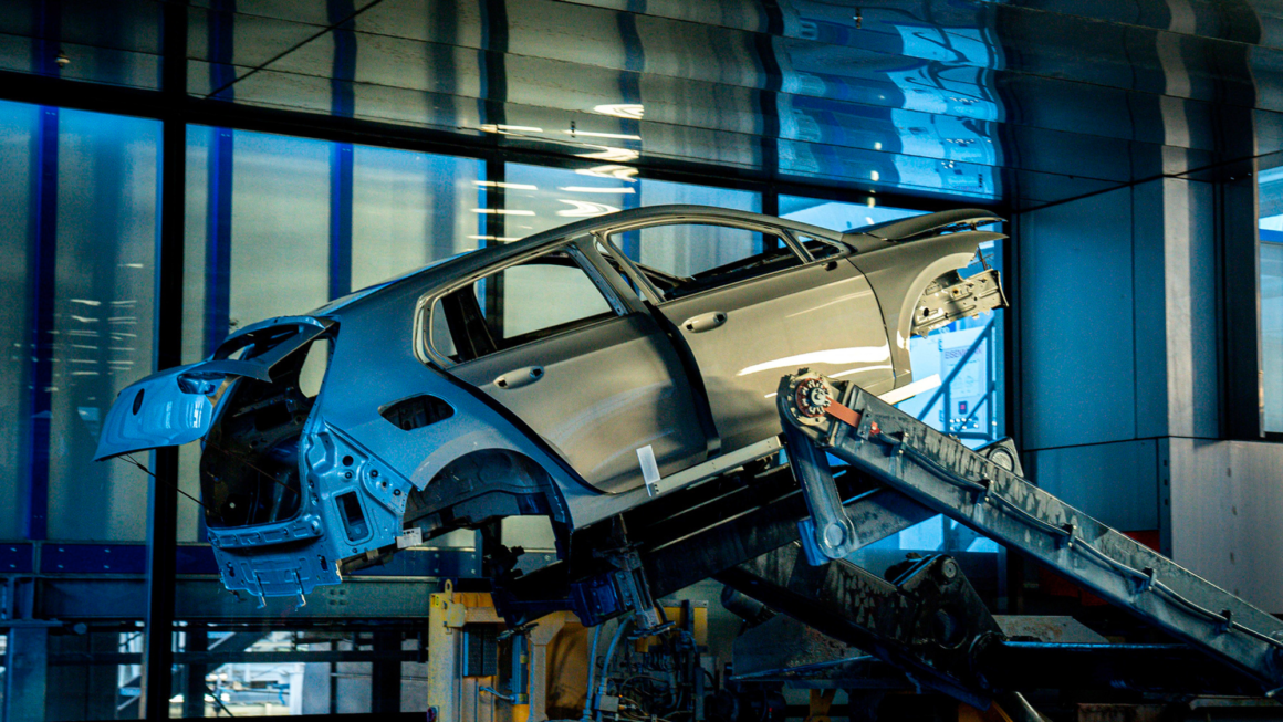 福斯裁員拚轉型？Volkswagen將於2030年前裁員3.5萬人 | 地球黃金線