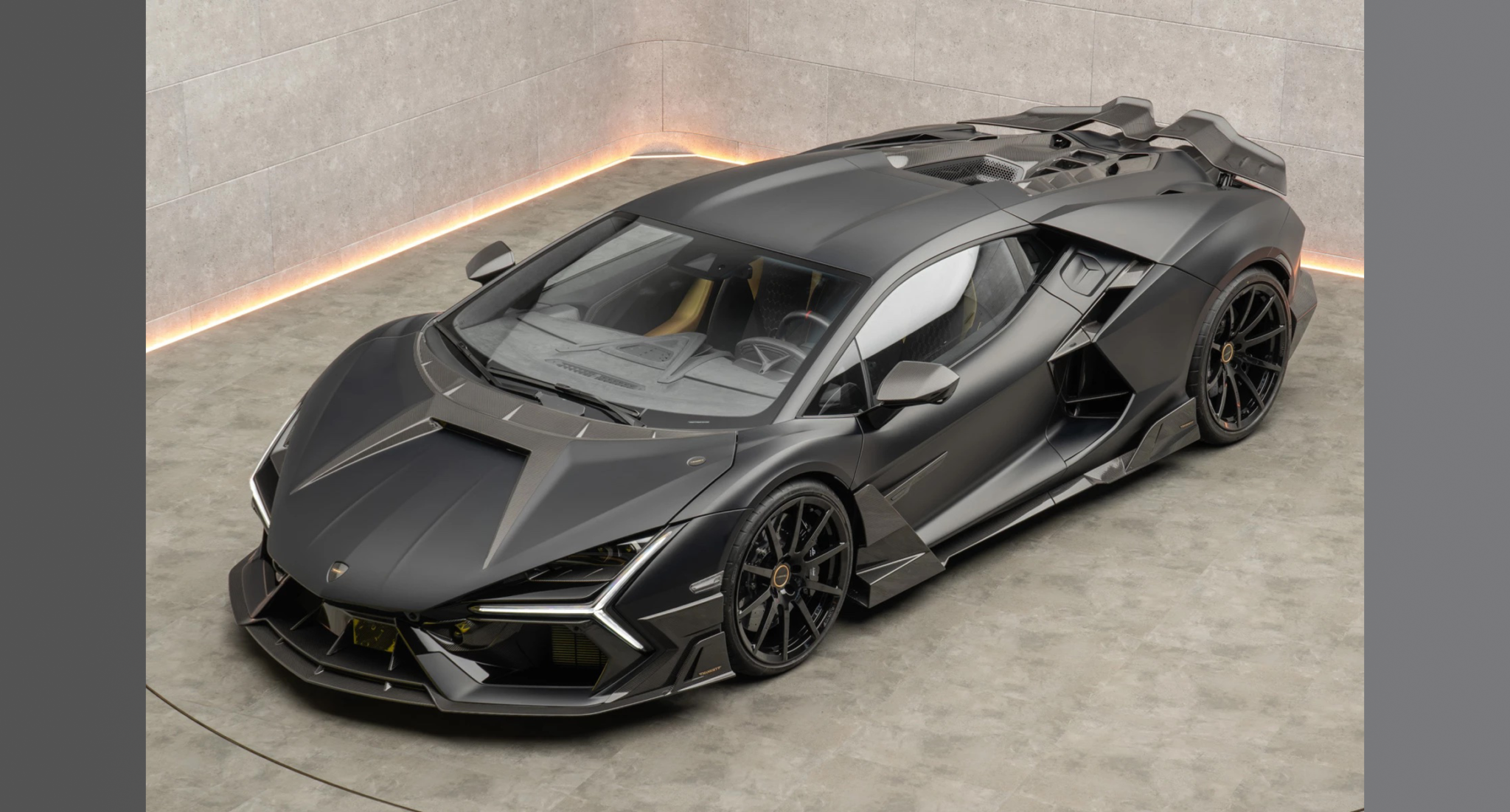 Mansory千匹暴力大牛，藍寶堅尼Revuelto Mansory Initiate強悍登場！ | 地球黃金線