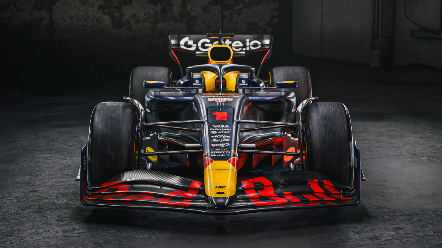 Red Bull發表全新F1賽車RB21，Max Verstappen挑戰五連霸！ | 地球黃金線