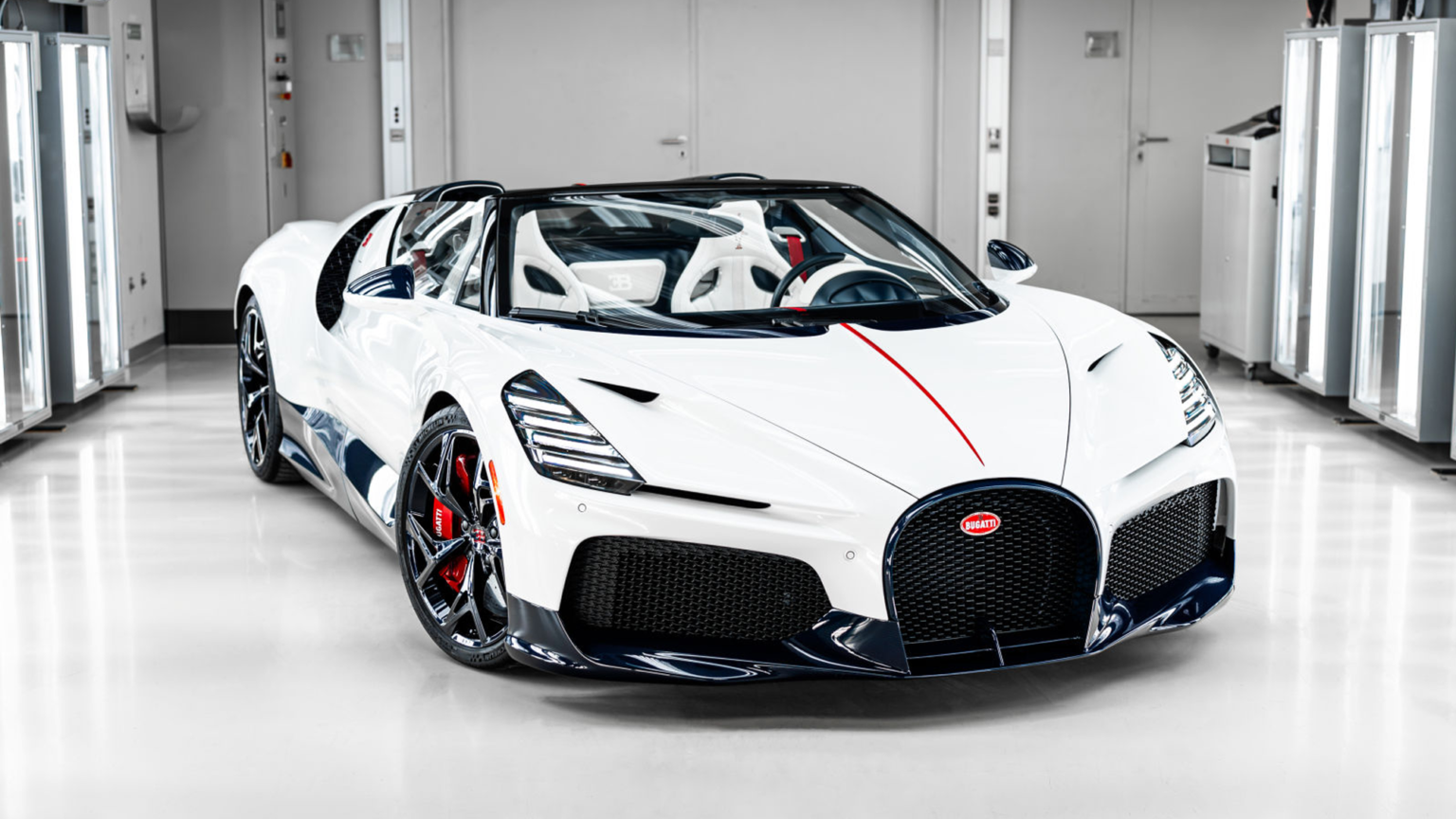 世界上最後一批W16引擎，Bugatti W16 Mistral正式交付 | 地球黃金線