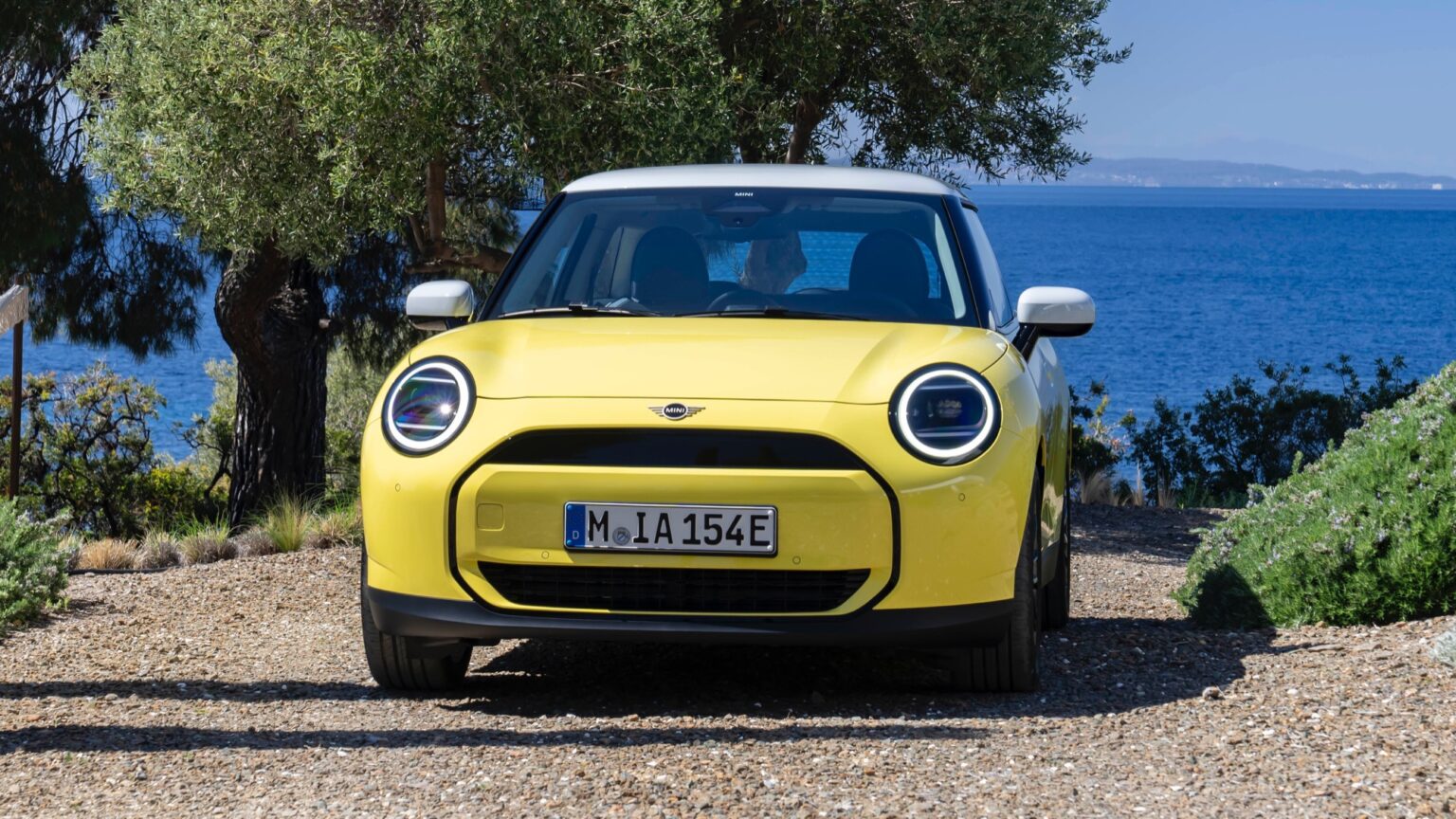 英國製純電Mini Cooper再等等？BMW連六千萬英鎊補助都放棄 | 地球黃金線