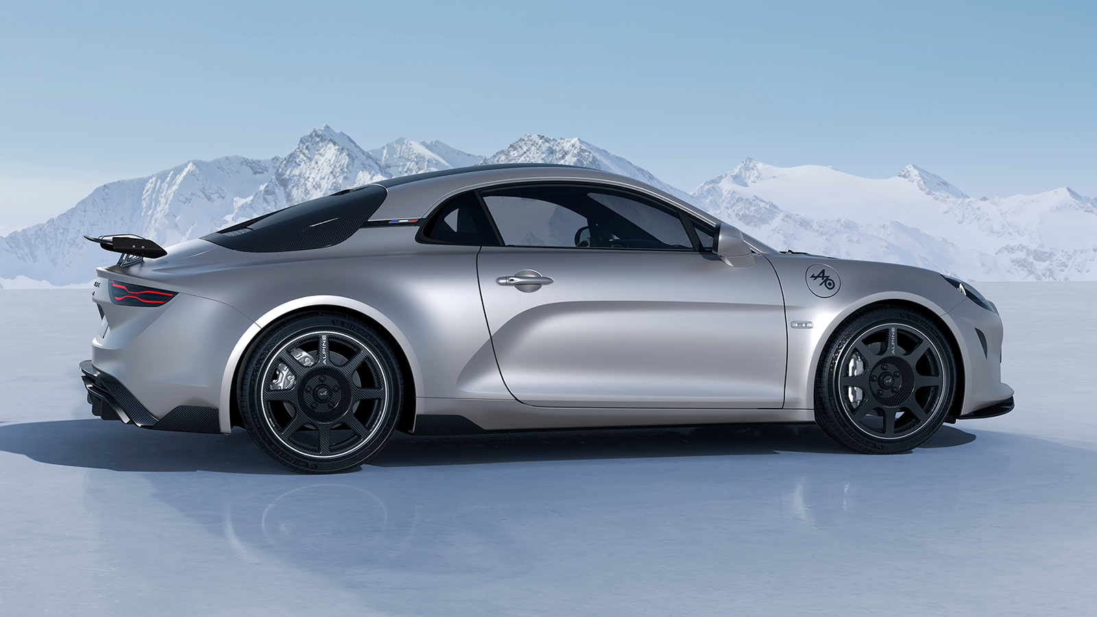 限量770台的A110 R 70登場，Alpine電氣化前再亮相全新A110 GTS | 地球黃金線