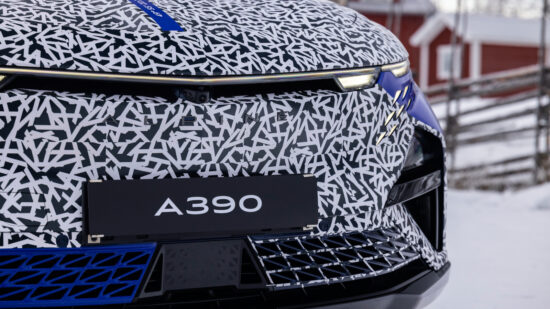 A390發表前雪地首現，Alpine首款四門運動轎跑確定採3馬達架構 | 地球黃金線