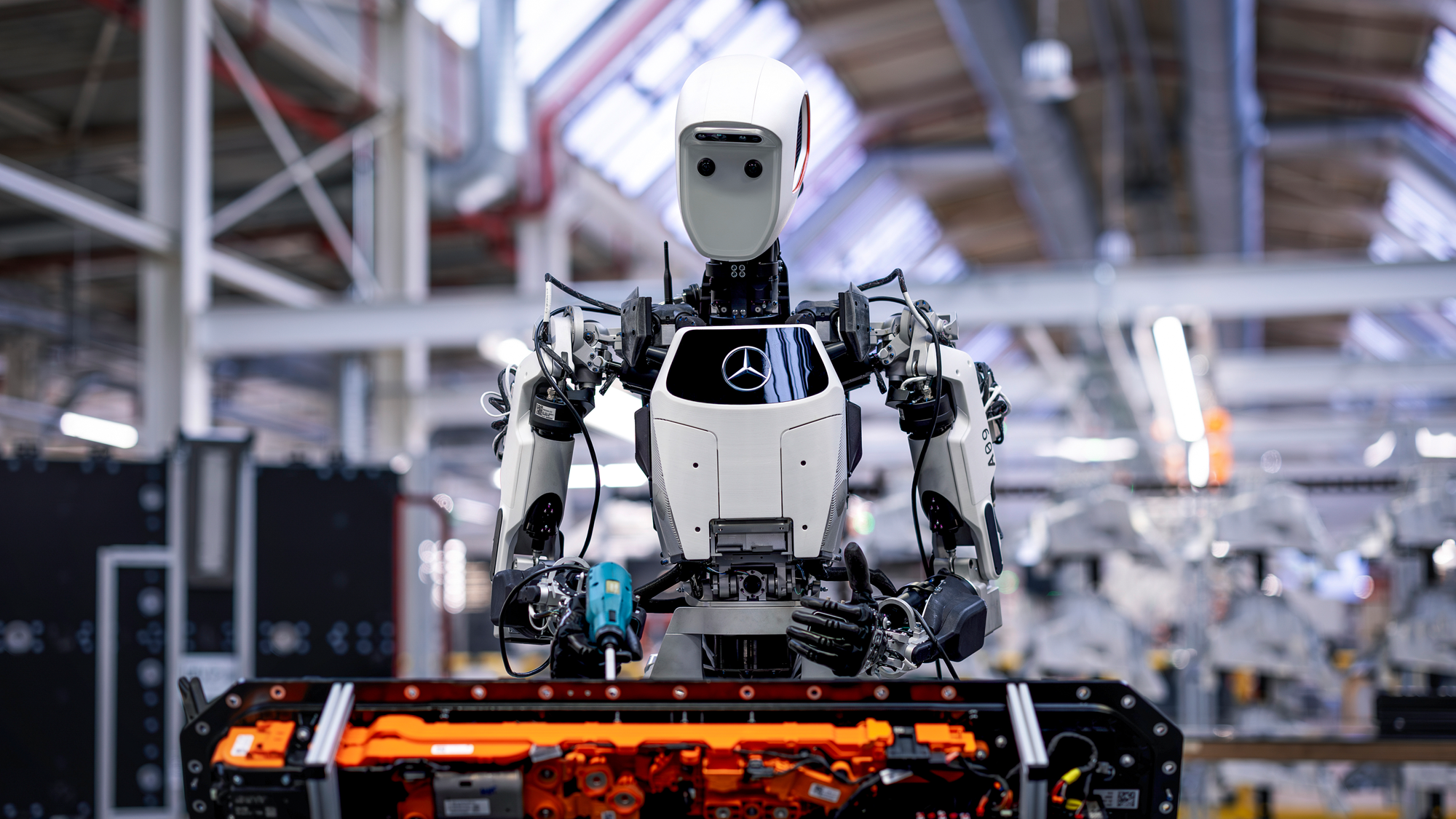 人類將被機器人取代？M-Benz攜手Apptronik全面革新汽車製造業 | 地球黃金線