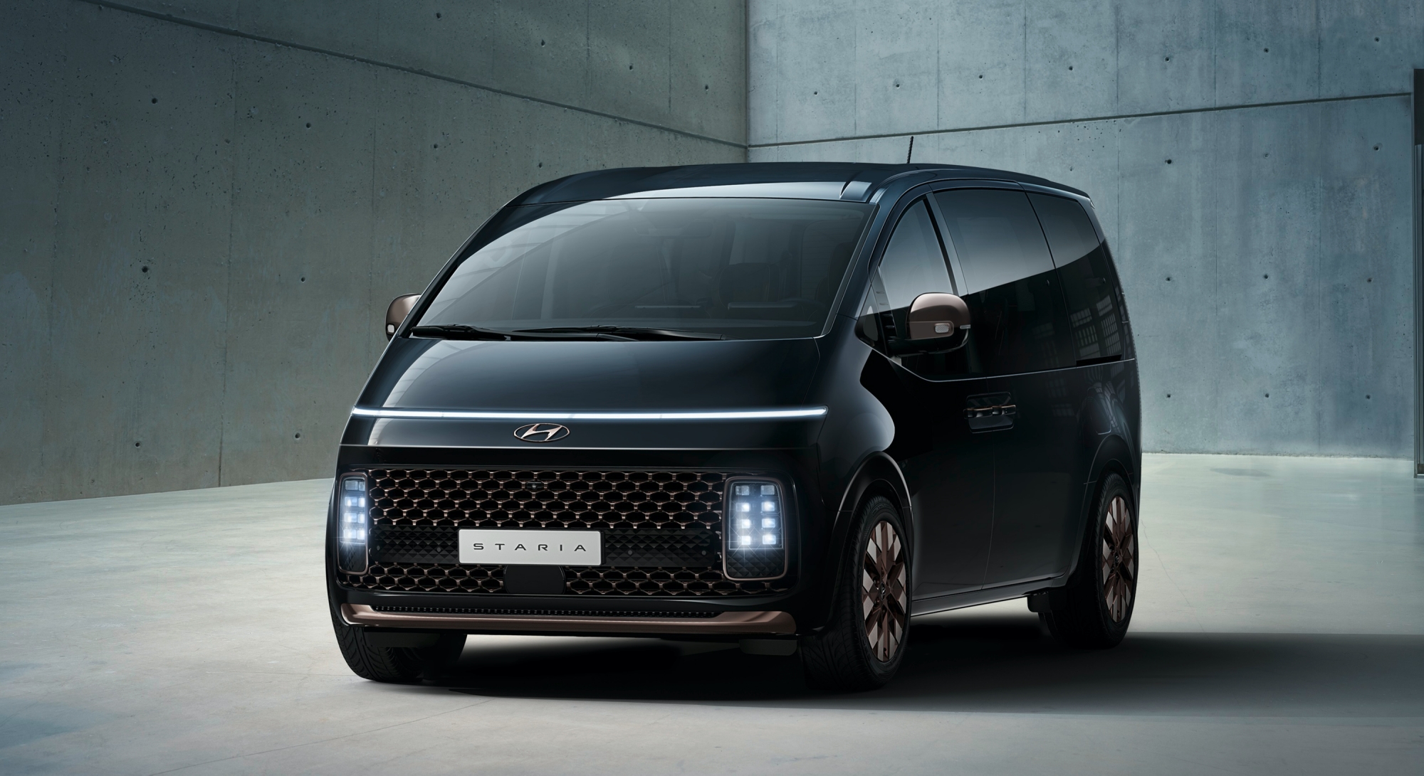 2025年MPV推薦：200萬內家庭首選/商務接送/預算推薦/露營改裝全攻略 | 地球黃金線