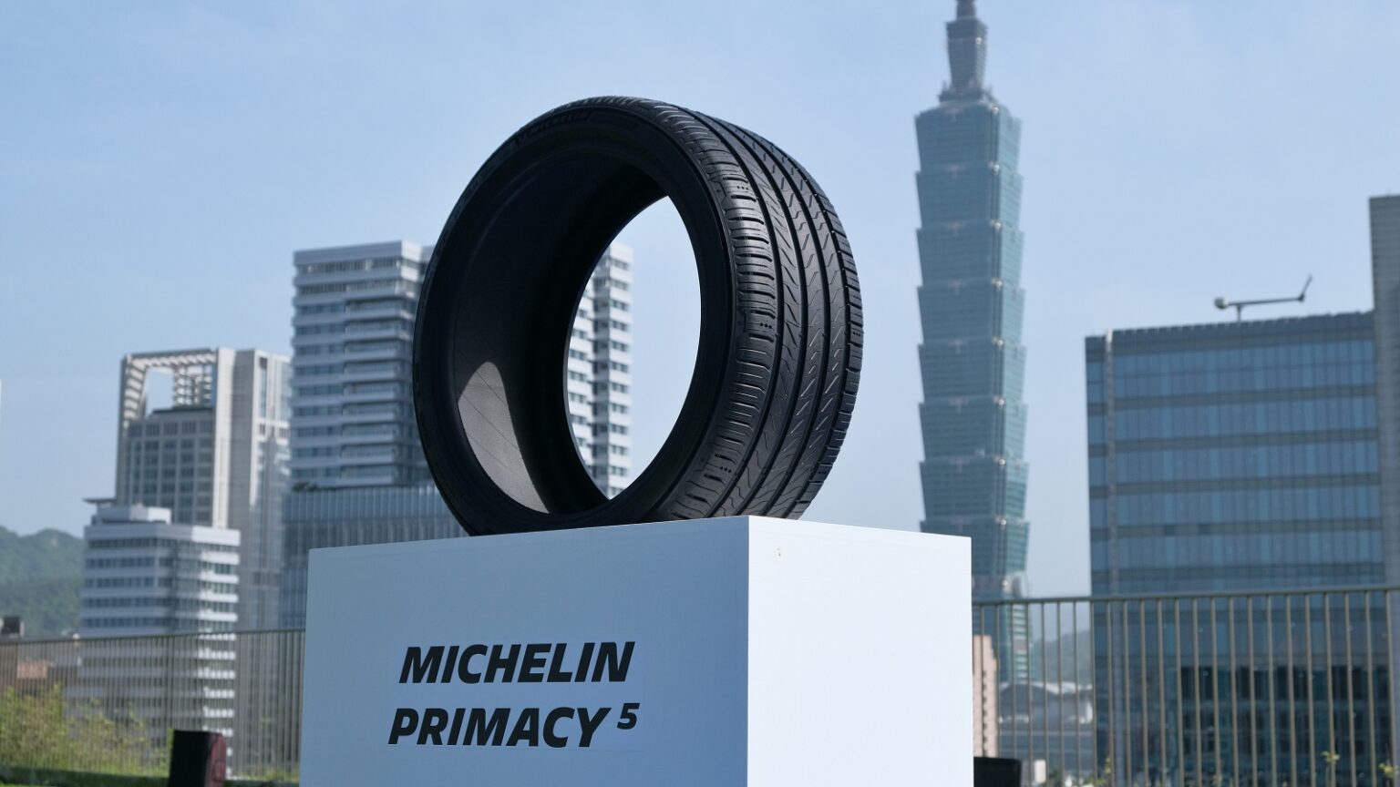 米其林發表Primacy 5強調更耐磨更安靜，同步推出X Multi Energy 2商用車胎 | 地球黃金線