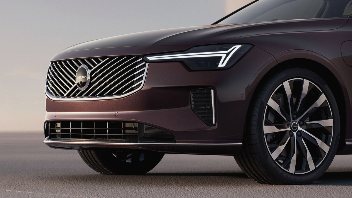 Volvo S90改款鎖定亞洲房車買家，新家族設計與數位科技同步升級 | 地球黃金線
