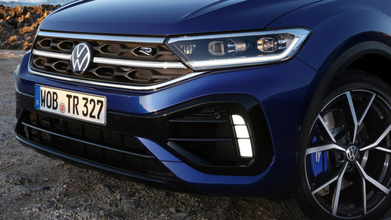 25年式VW T-Roc上架，330 R-Line Performance與T-Roc同降2萬元 | 地球黃金線