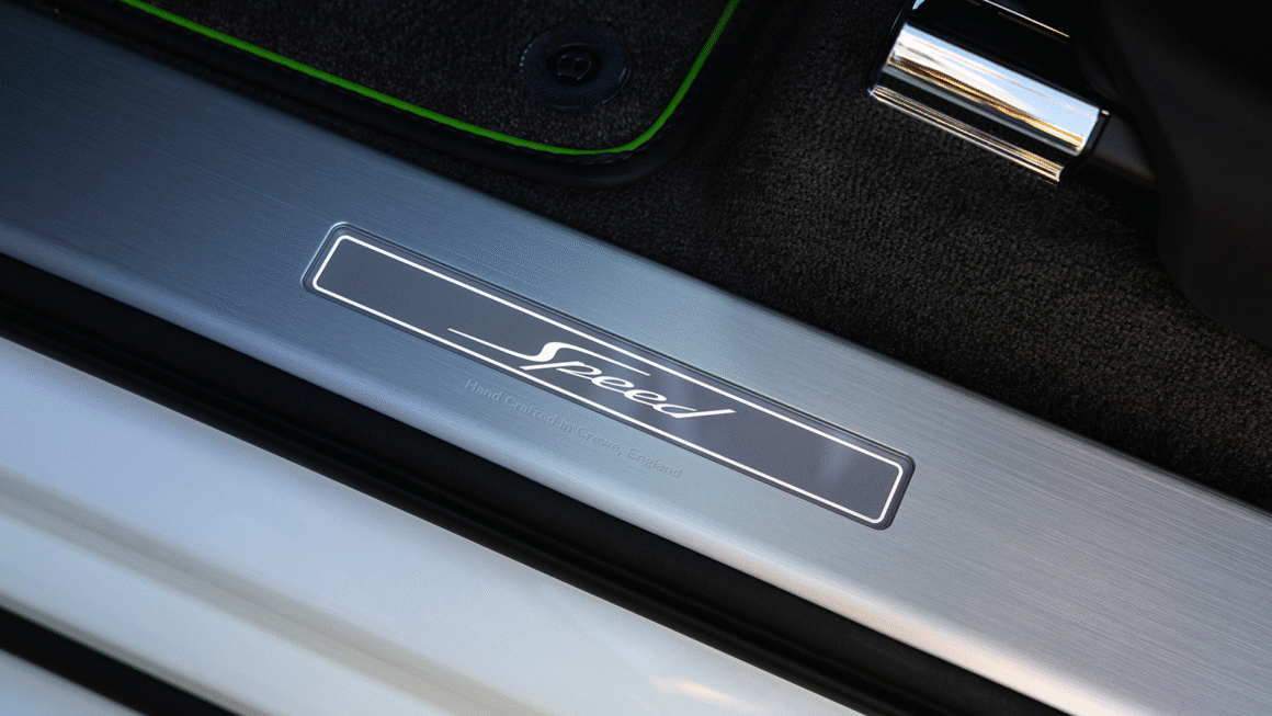 歷代最強Bentayga Speed發佈，榨出650匹能玩飄移明年Q1導入 | 地球黃金線