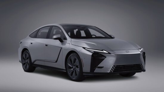 Lexus ES大改款日本預告登場時間！ES 300h追加2.0油電入手更親民？ | 地球黃金線