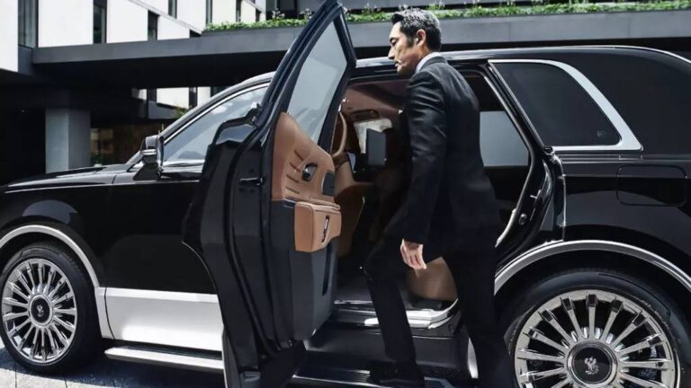 Toyota Century SUV升級「3段式隱蔽玻璃」不需超黑隔熱紙！但漲價40萬值得嗎？ | 地球黃金線