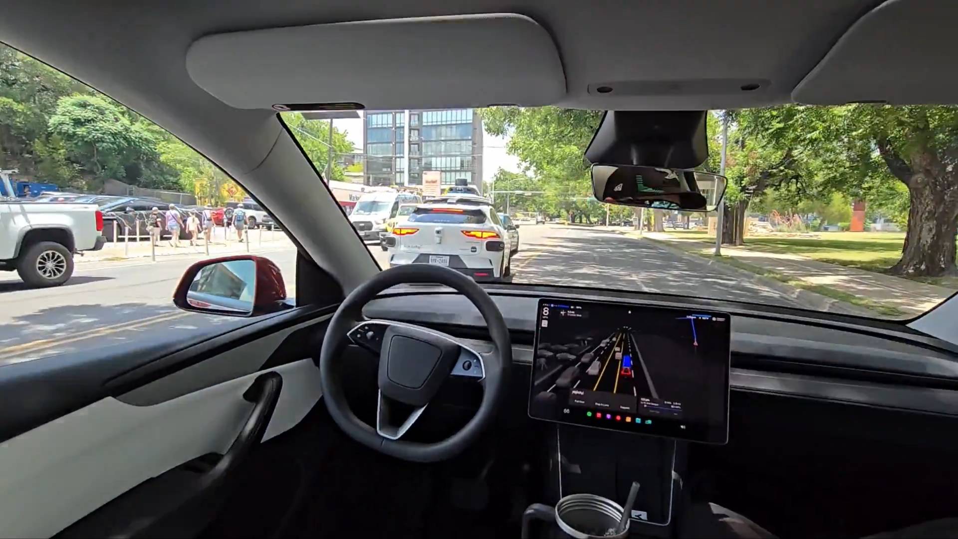Tesla Robotaxi與你想的特斯拉Model Y很不同！外媒揭實現自動駕駛秘密 | 地球黃金線