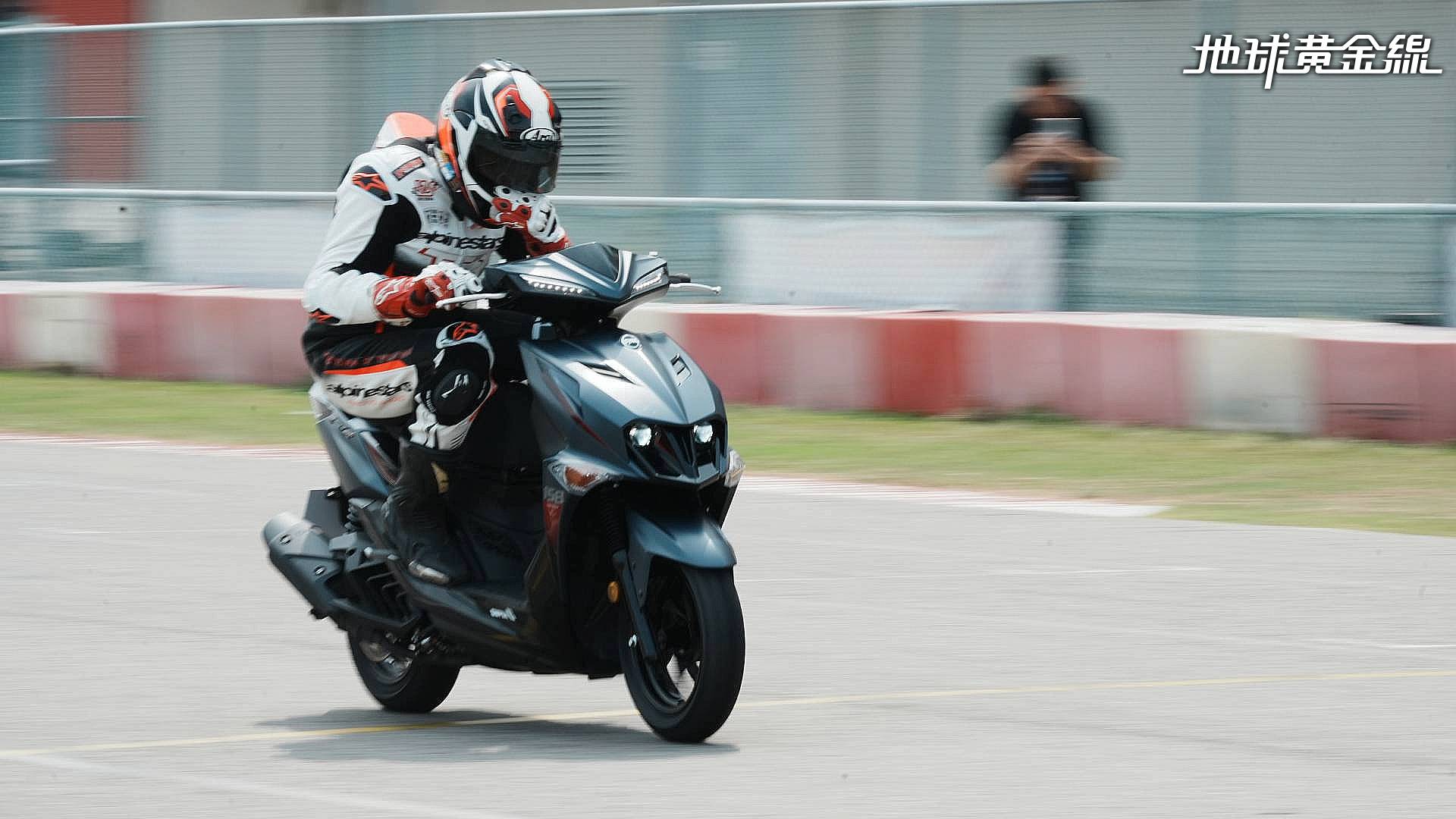 SYM Jet SL+SuperC小改加入電驅系統！三陽首購優惠10.65萬起搶攻年輕族群 | 地球黃金線