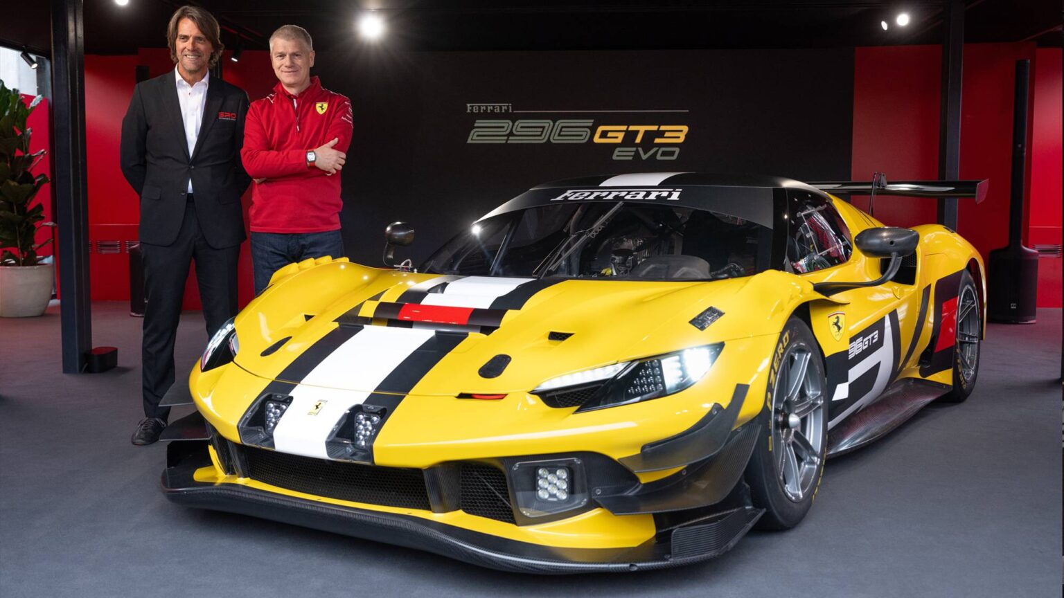 法拉利296 GT3 Evo正式亮相：從勝利中淬鍊，為2026年耐久賽事進化升級 | 地球黃金線