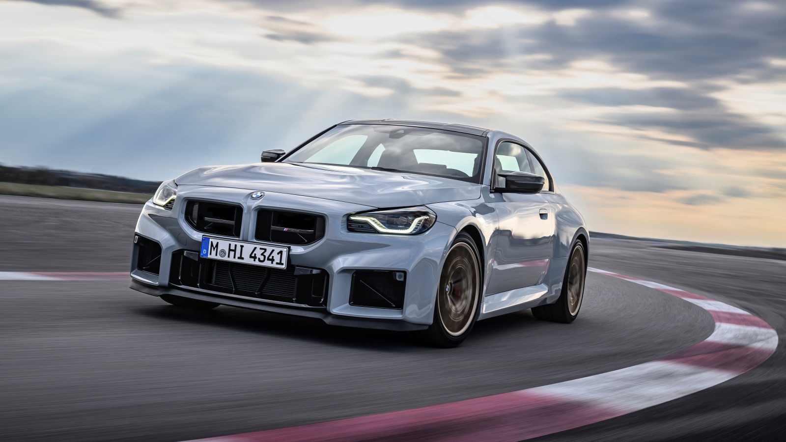 這下更搶手了？新世代BMW M2 CS刷新紐柏林賽道紀錄成最速車款 | 地球黃金線