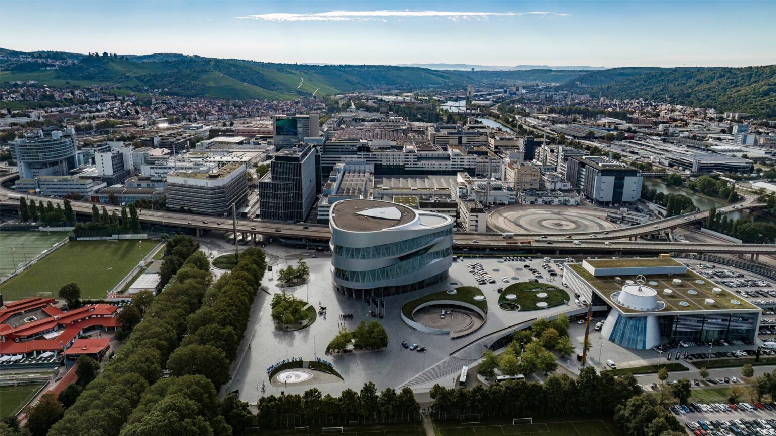 賓士Stuttgart-Untertürkheim廠區大轉型，專攻CLA電動動力總成生產 | 地球黃金線