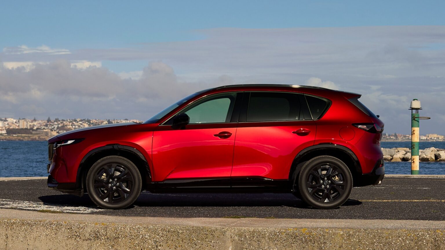 歐規大改款CX-5售價油耗出爐，輕油電加持進步卻有限？ | 地球黃金線