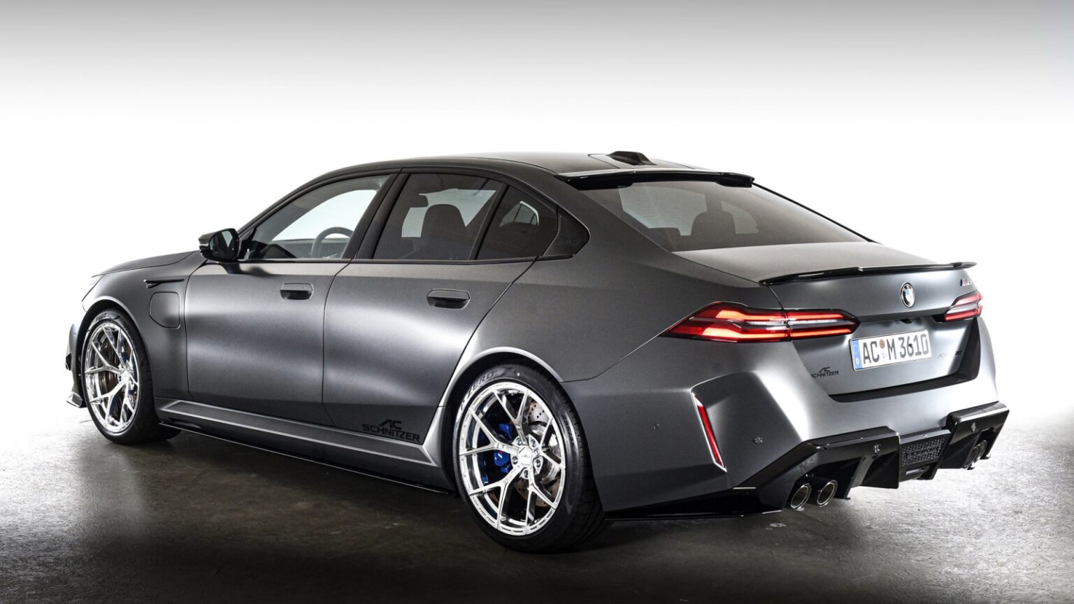 改裝大廠AC Schnitzer全面升級全新BMW M5，810匹性能怪獸即將問世 | 地球黃金線