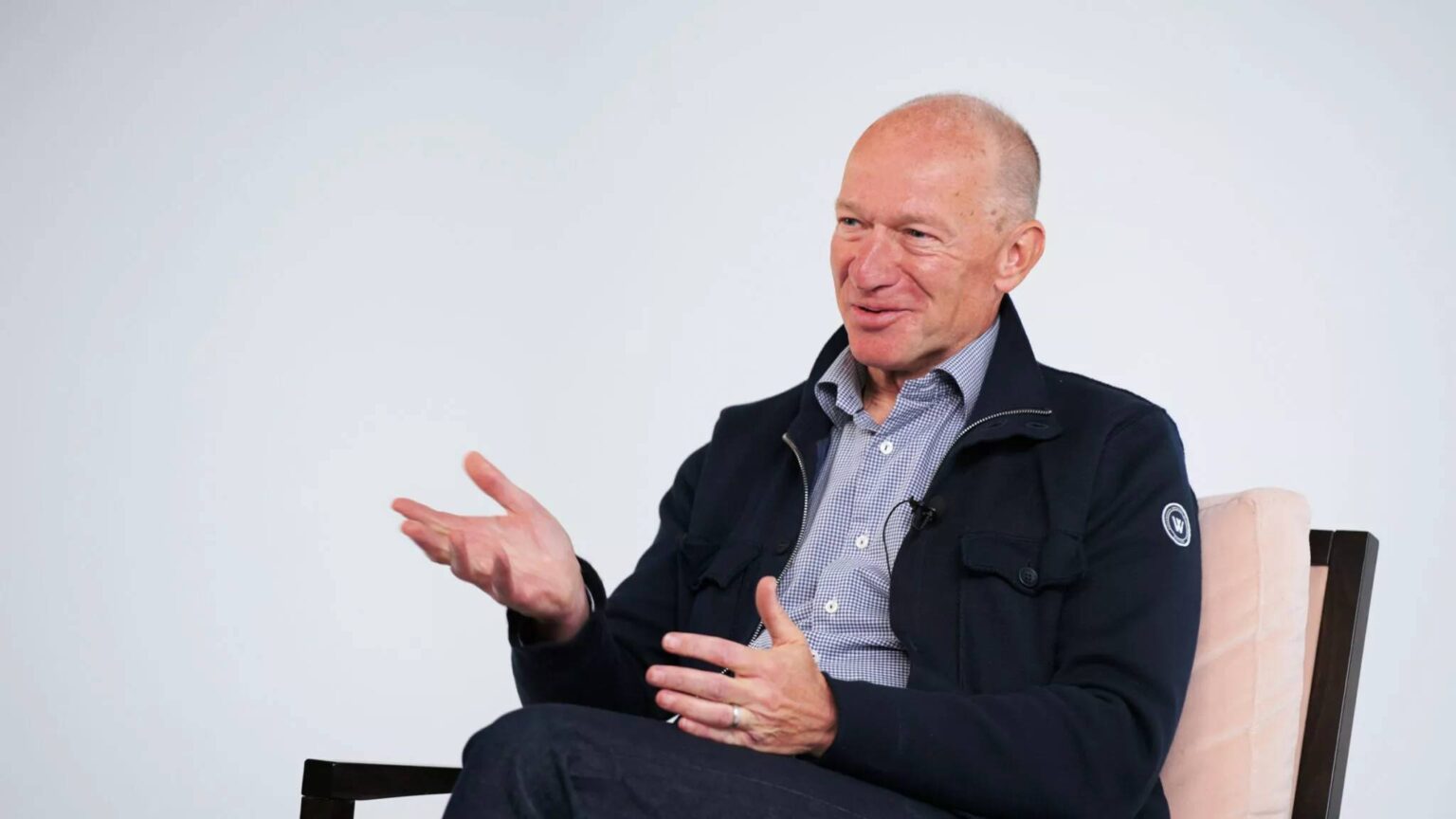 3位車界大佬加入英國品牌Longbow，2027推電動超跑挑戰Tesla Roadster | 地球黃金線