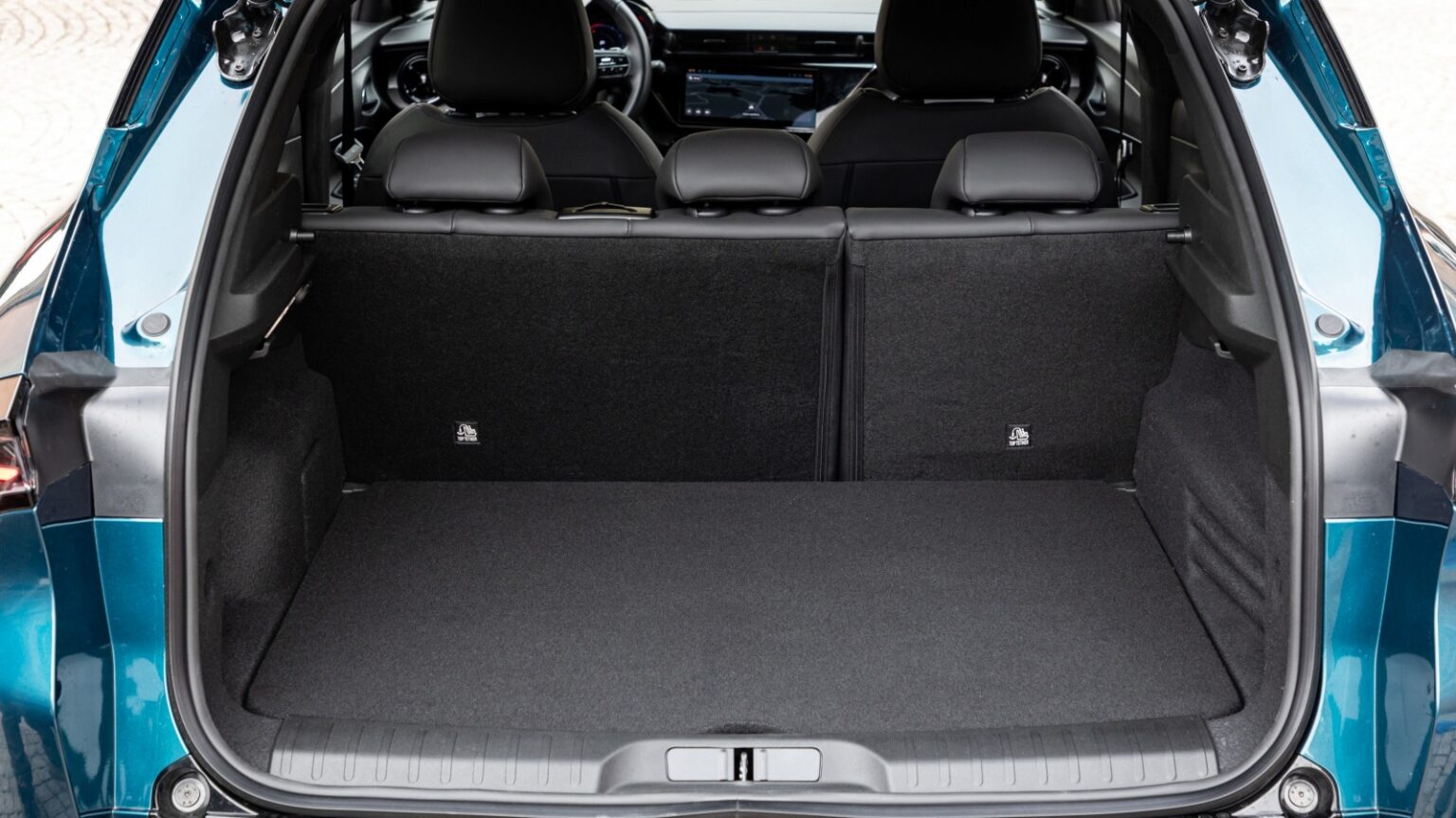 Alfa Romeo推出新年式Junior，台灣明年發表可能導入1.2油電動力？ | 地球黃金線